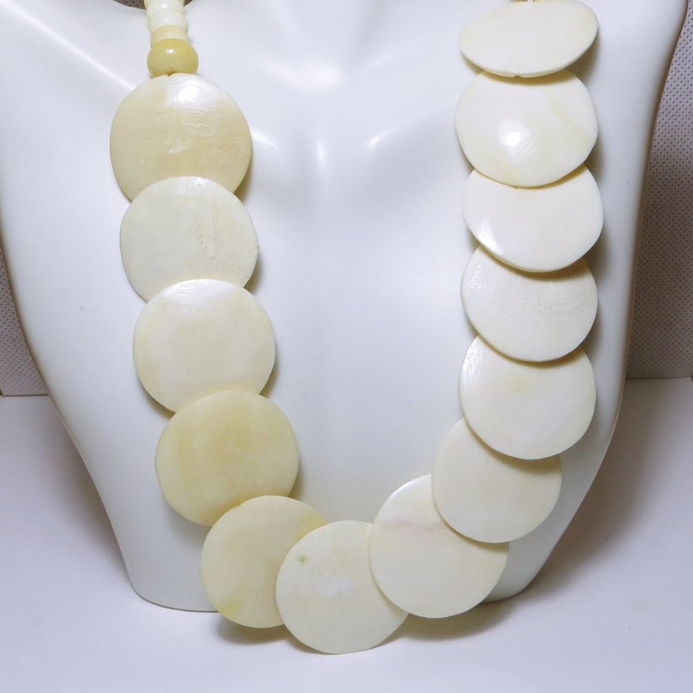 Vintage Off White Pacific Islands River Shell Disc & … - Gem